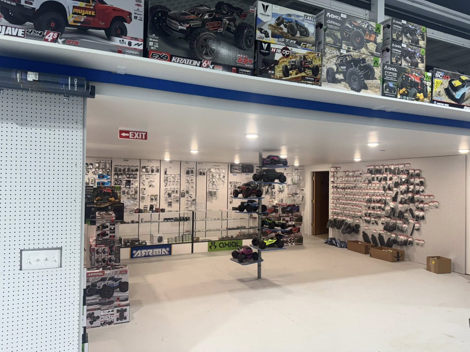 Off the Walls RC - Alaska’s Indoor RC Arena—Race, Crawl, Fly